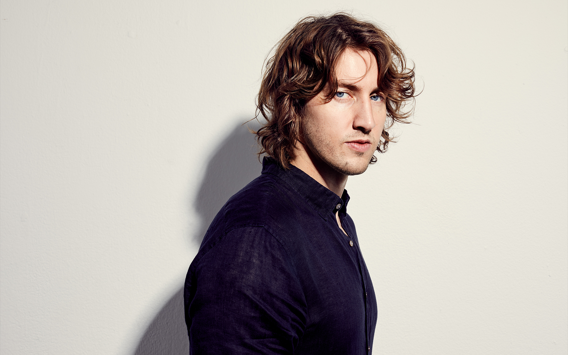 Dean Lewis - den Atelier